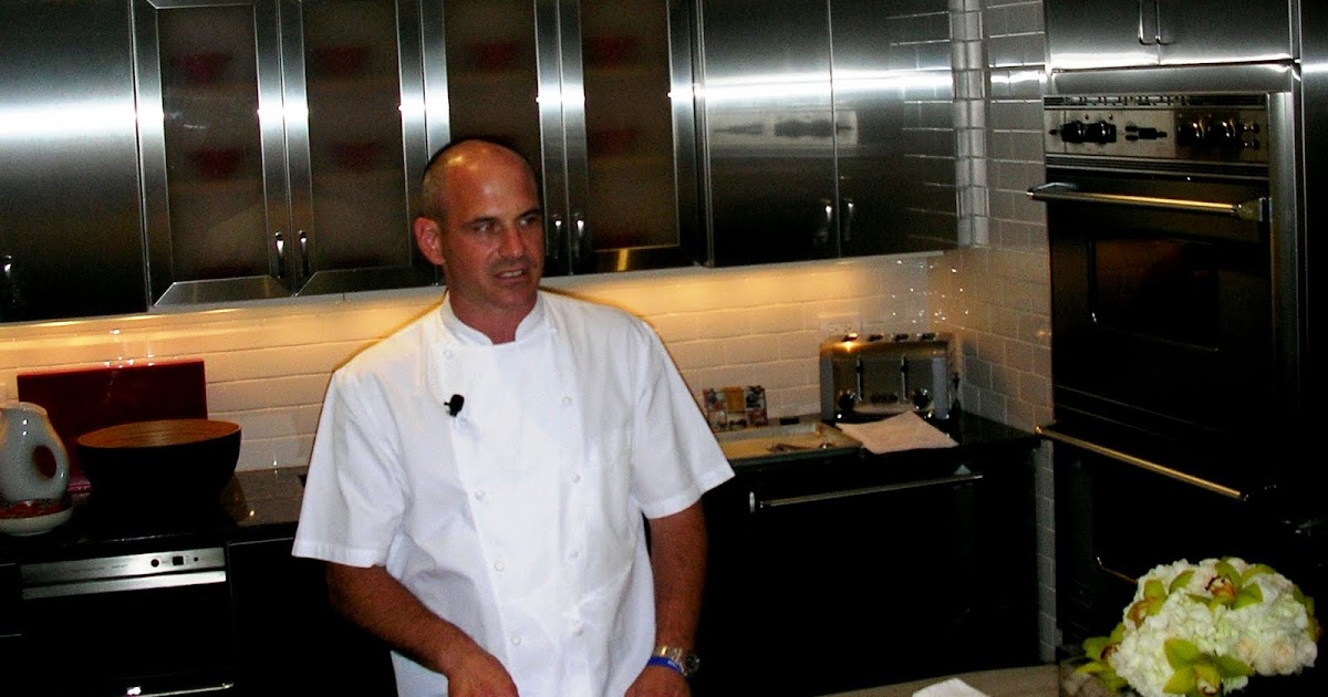 Forays of a Finance Foodie: BlogHer 2010: Bumble Bee Foods VIP Party ...