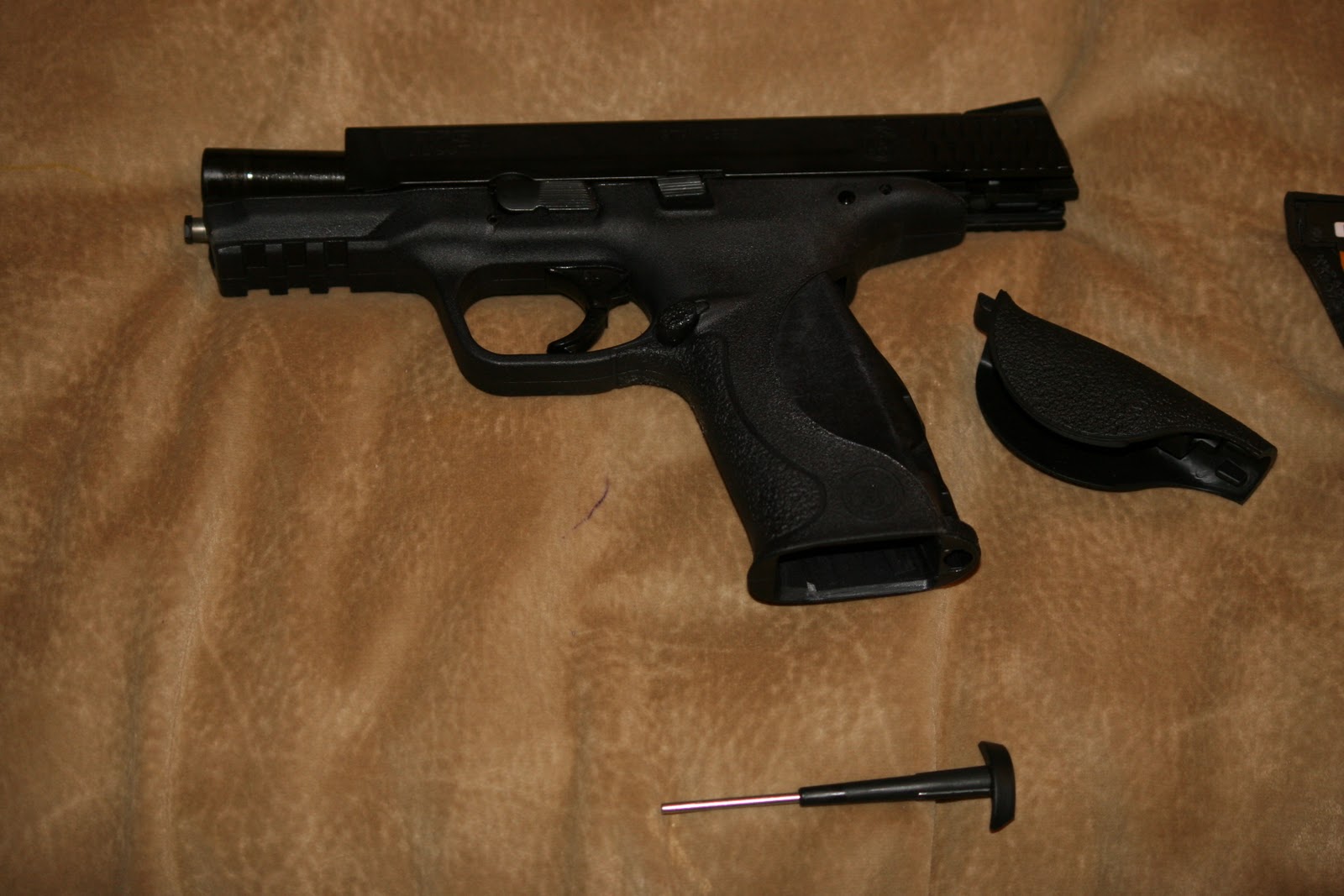 To Keep and Bear: How Do I Change the Grips on my M&P?
