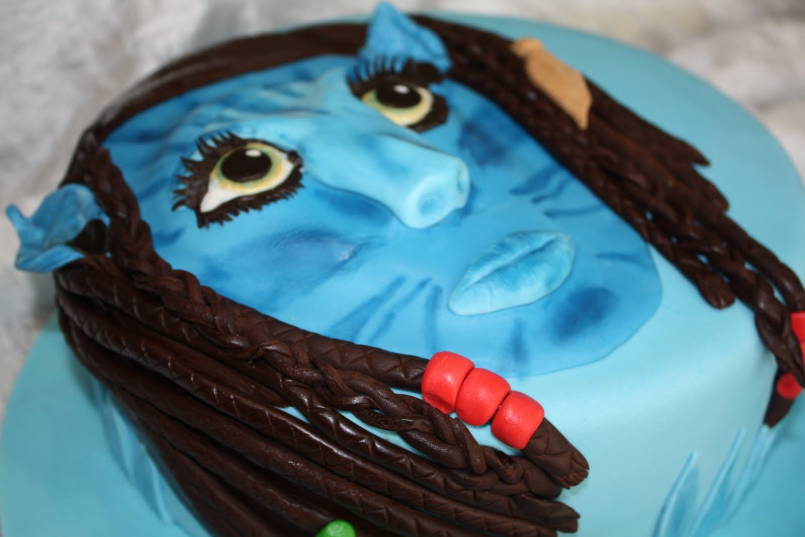 Mandylicious Cakes: Poppy's Avatar cake