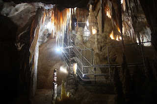 Historic Australia: Inside the Orient Cave at Jenolan Caves, New South ...