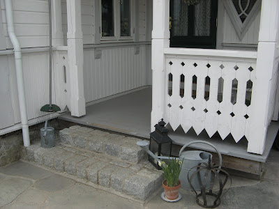 Trines Hus og Hage: Jubileumsinnlegg fra bislag og entrè