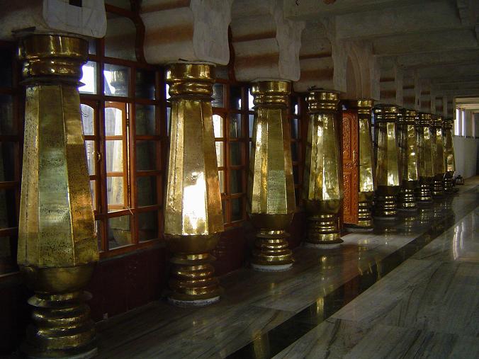 Sri Ravalnath, Chandgad, Maharashtra: Ravalnath Temple, Chandgad ...