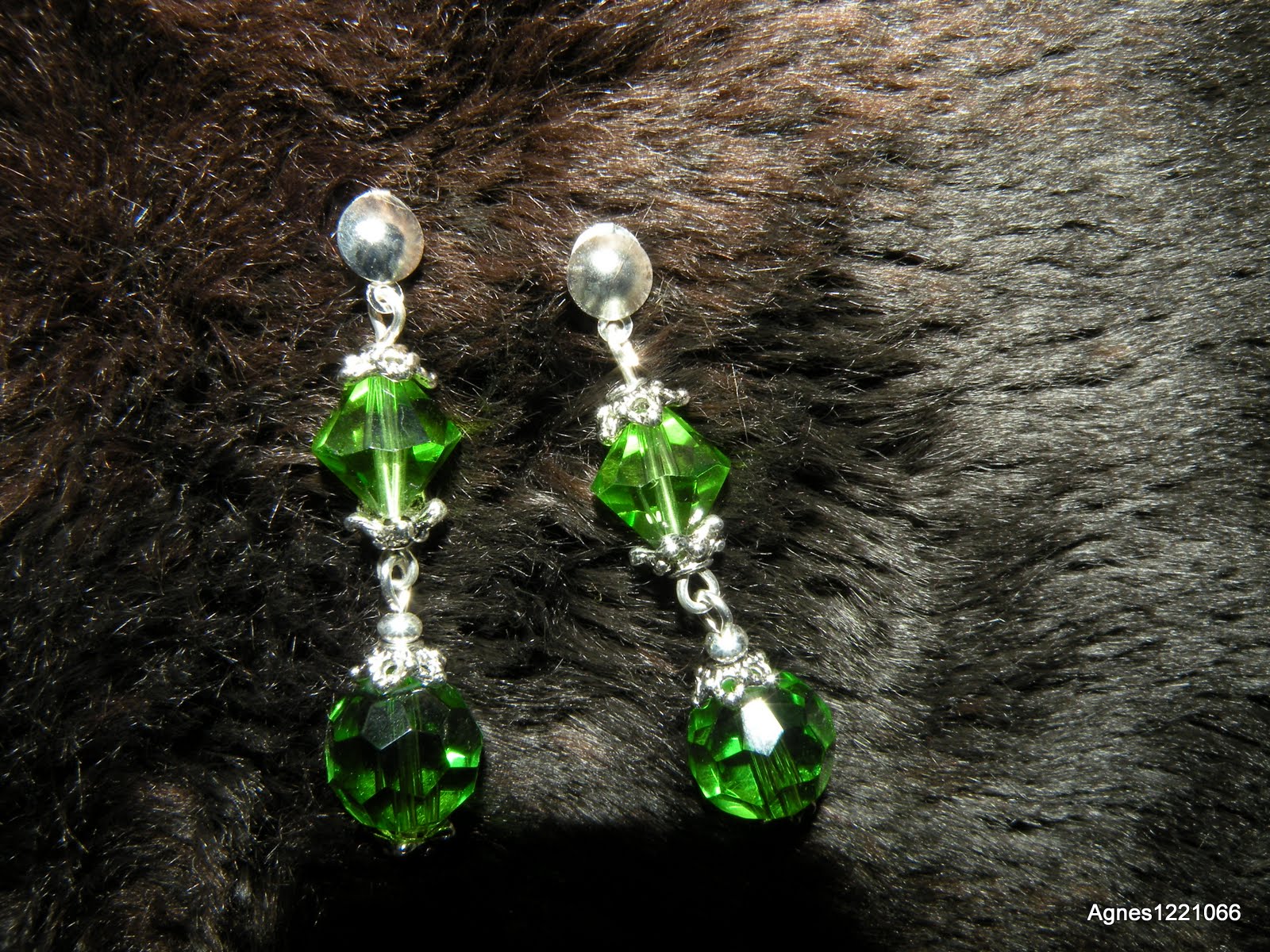 AGAWE biżu: Bizuteria hand made - zielone szklane kolczyki