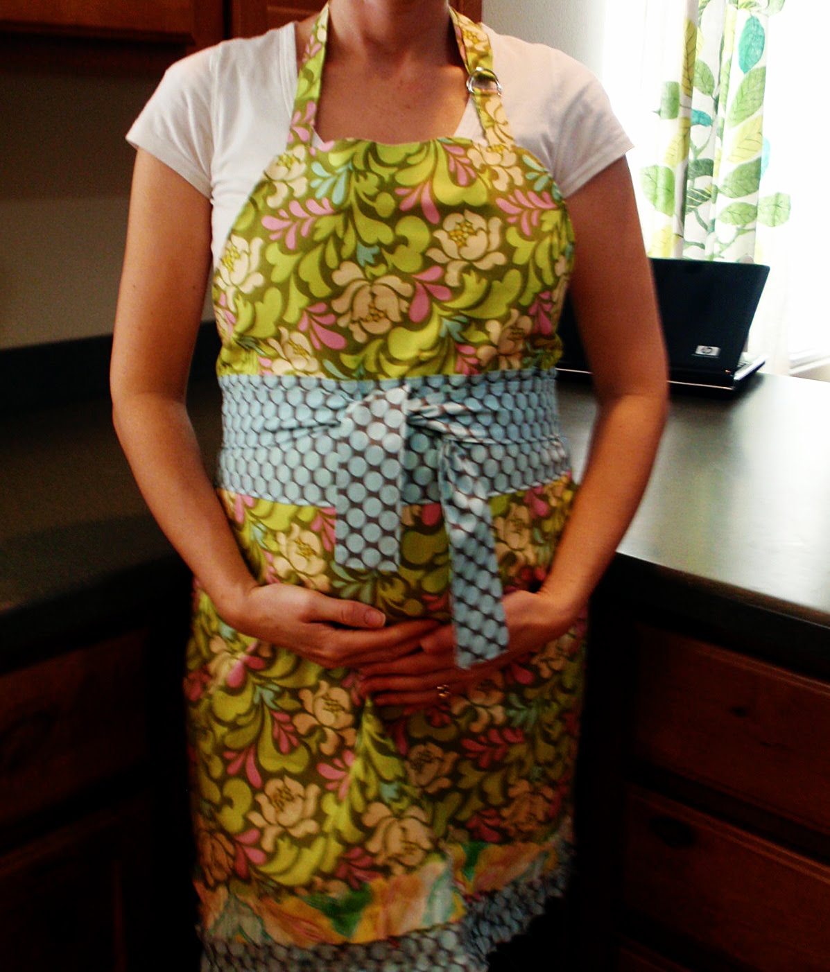 Paisley Pockets: New Apron Design!