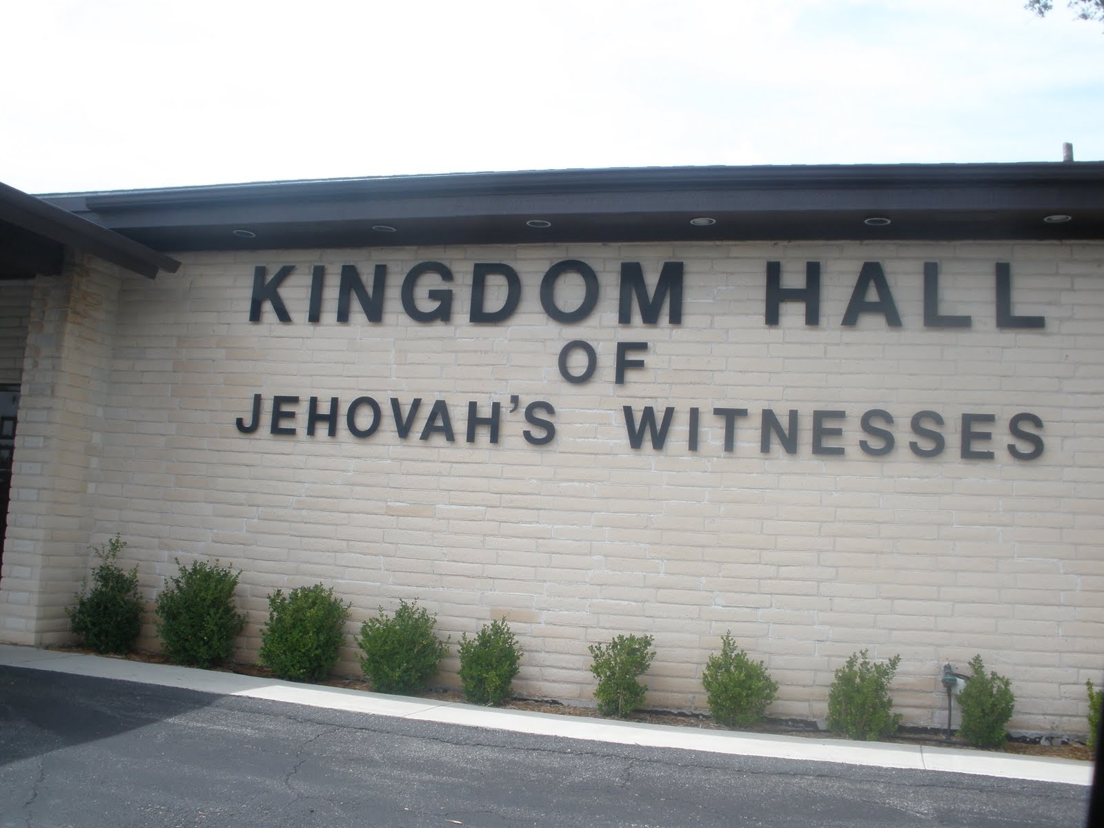 Shannon- Religion in the U.S.: Kingdom Hall of Jehovah's Witness