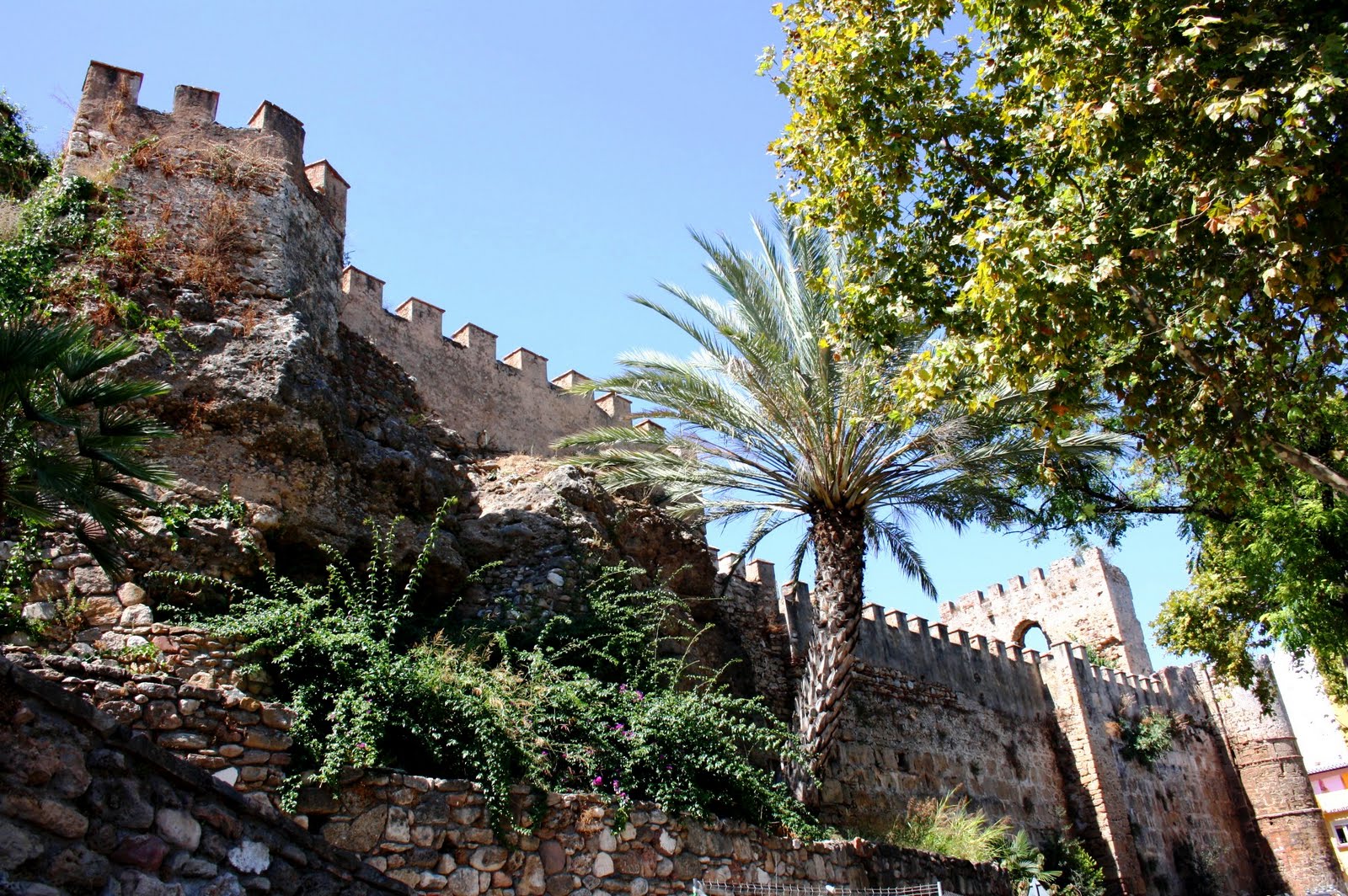 The Blue Colour of The Sky: 76 MARBELLA: A TWO-LIFE CITY FACING THE SEA