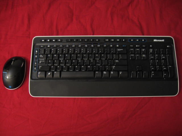 Electronics Review Guy: Microsoft Wireless Desktop 3000 Keyboard and ...