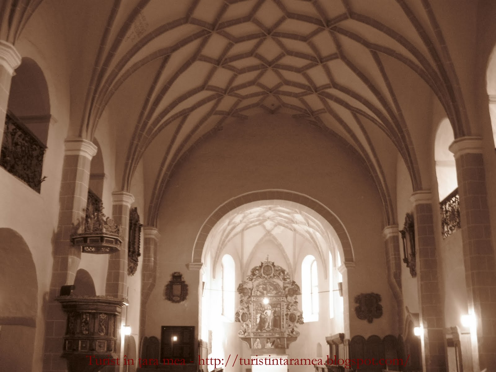 Biserica fortificată Cincu