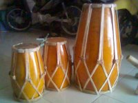 dani mustopa: menjual alat musik kesenian sunda ( kacapi, kecapi ...