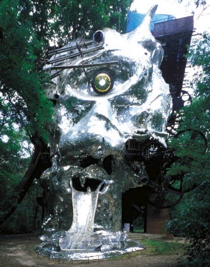 Nibelle et Baudouin: Le Cyclop de Jean Tinguely à Milly-la-Forêt