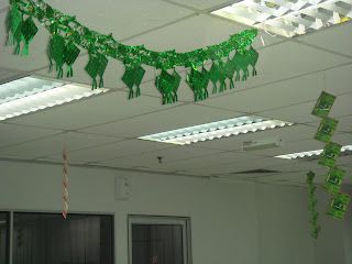 Farah Ruhaida: Deco raya @ office- We did it!!