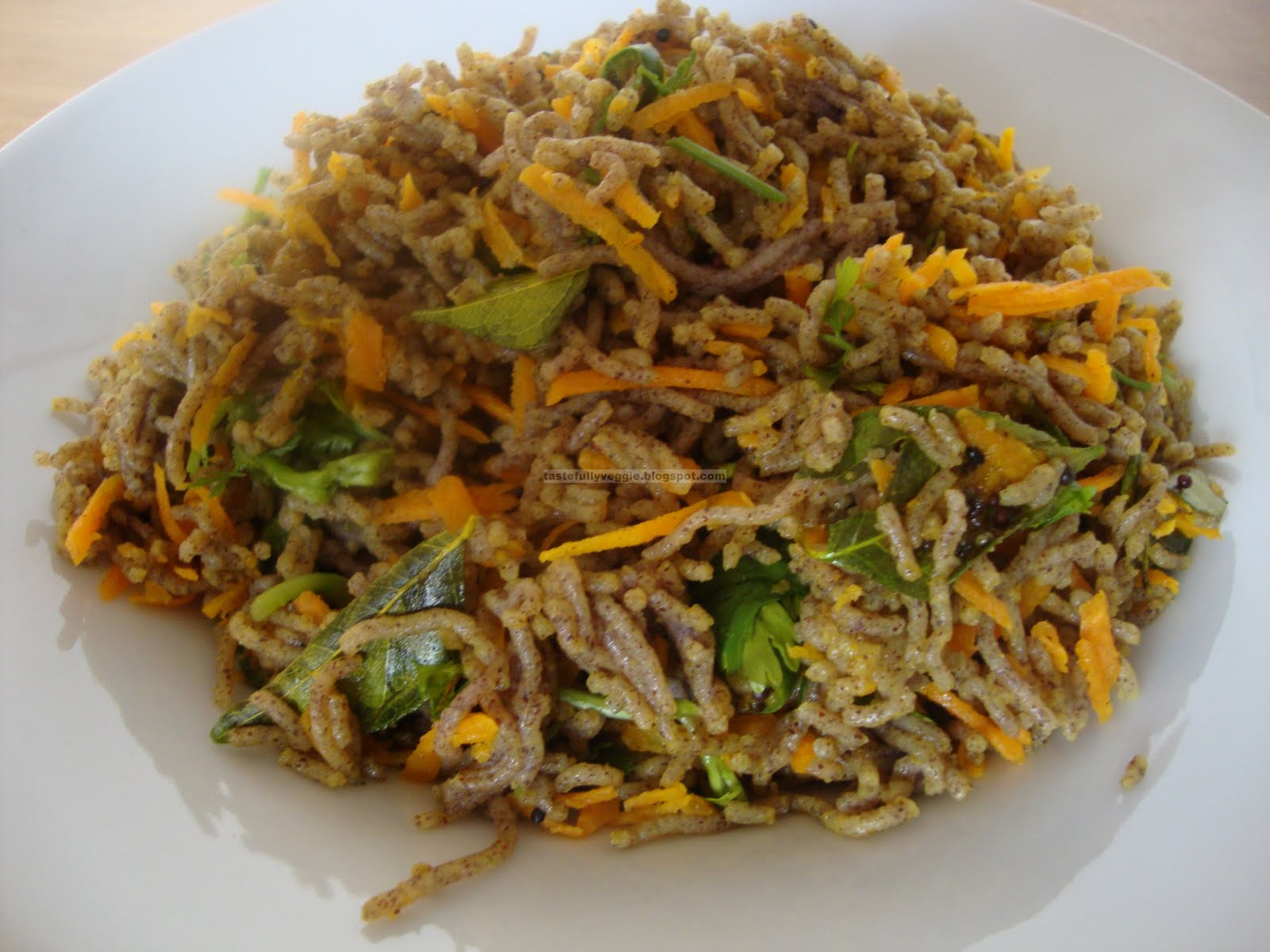 Tastefully Veggie ...: Ragi Rice Sevai (Ragi Rice Idiyappam/noodles)