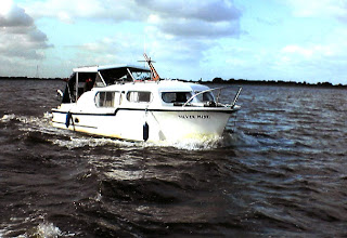 The struggling plumber: Our Freeman 26 twin screw cruiser