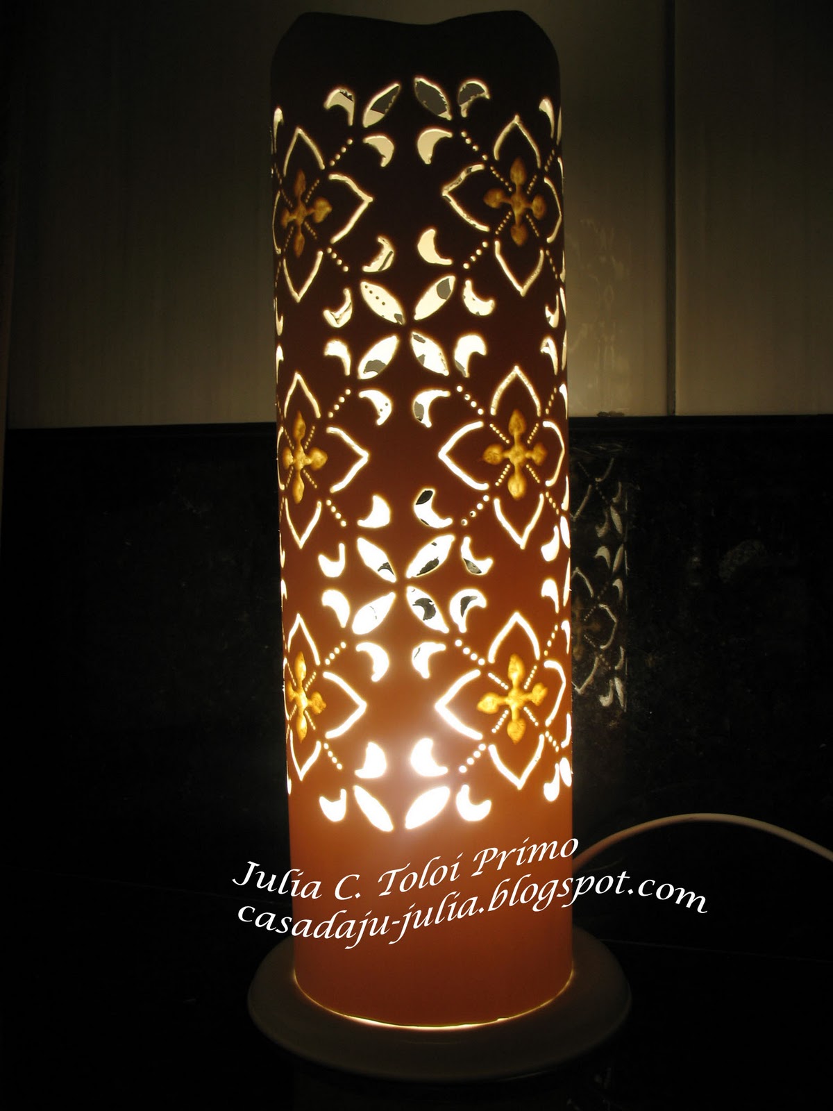 Ju Luminárias em PVC: Luminária em PVC - Renda