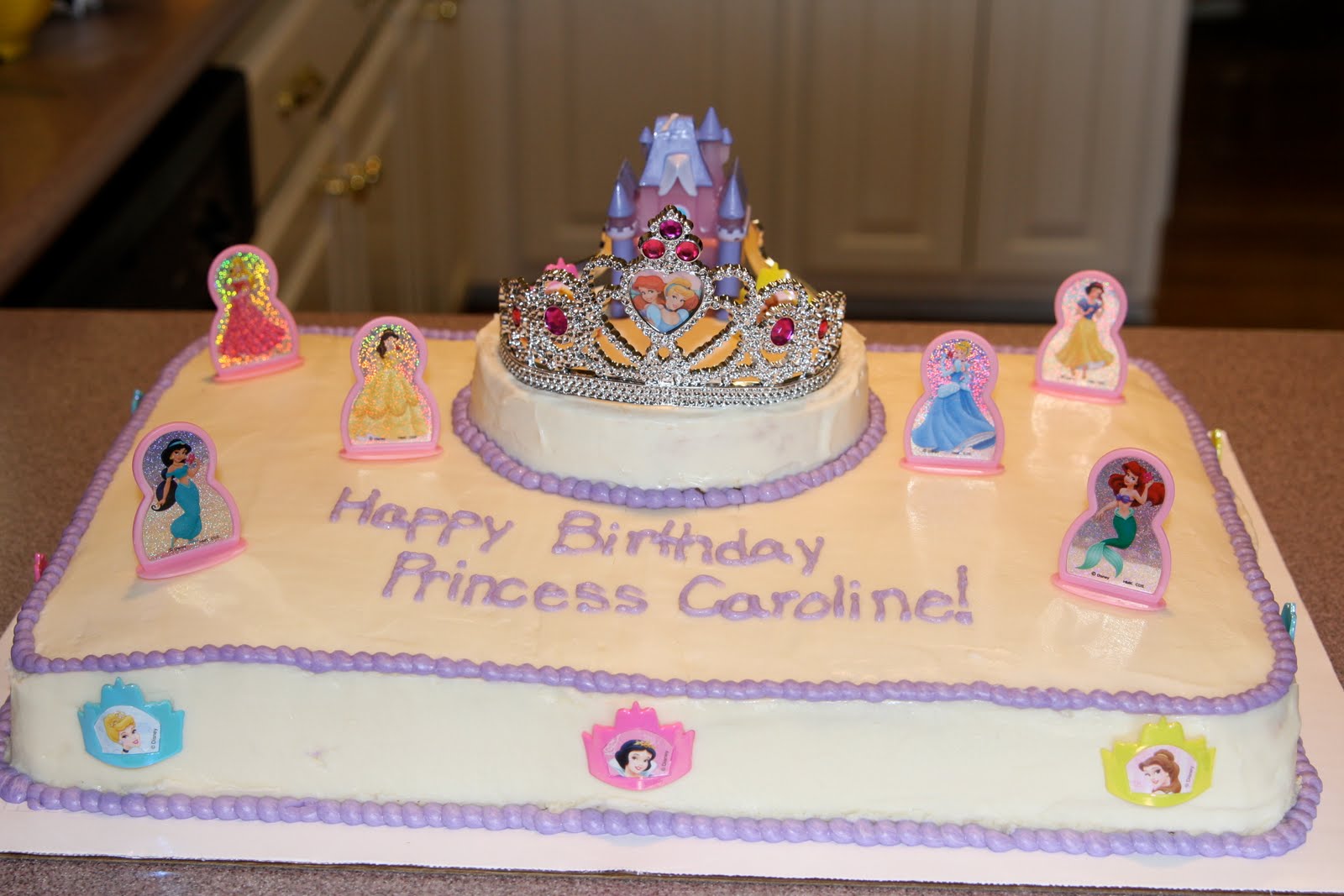 Caroline Cake's Instagram, Twitter & Facebook on IDCrawl