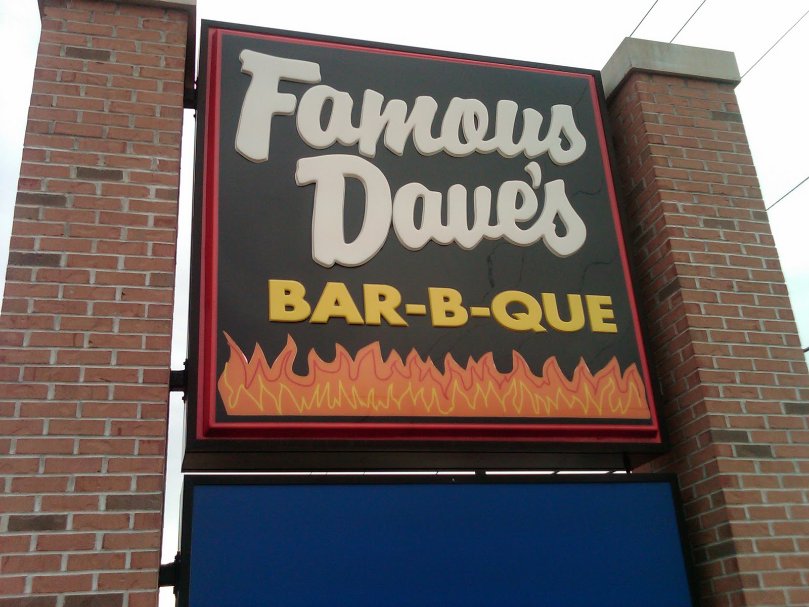 French Fry Diary: French Fry Diary 185: Famous Dave's Legendary Pit Bar ...