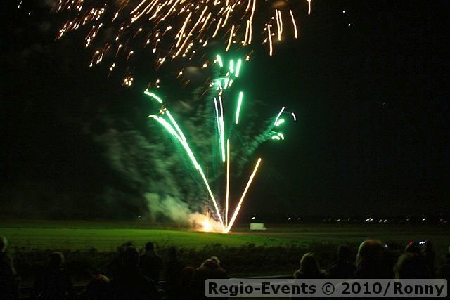 Regio Events: Mars van Amicitia/ fakkel-optocht groots vuurwerk (up ...