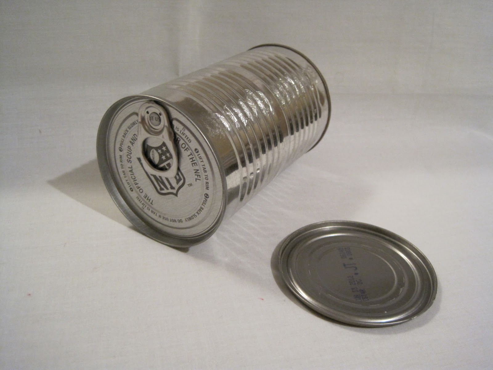 Crafts and Crap: Can of Love