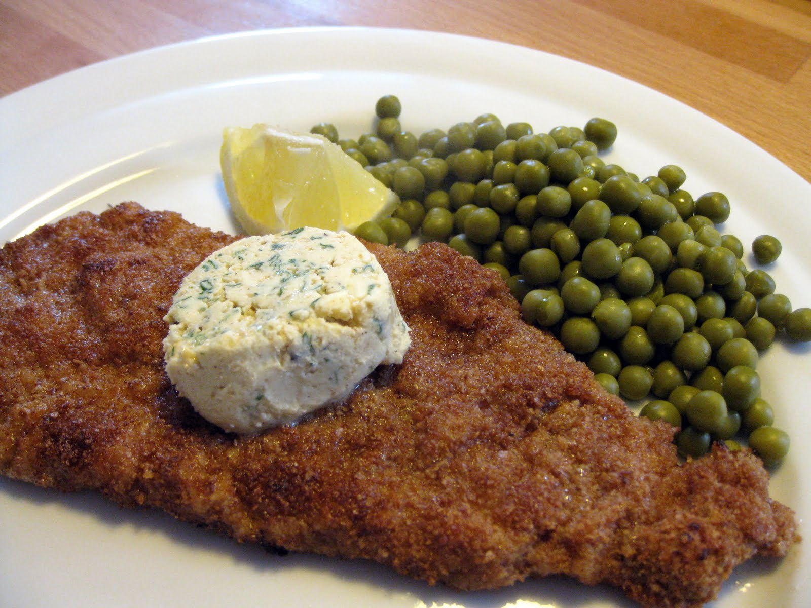 Café Lemonia: Wienerschnitzel med kryddersmør