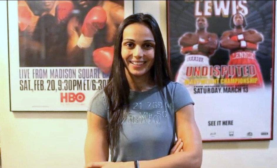 Florina Petcu pastreaza titlul de campioana la Muay Thai