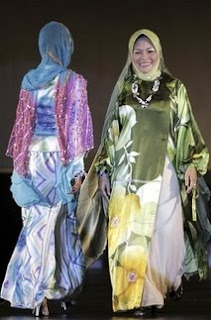 Purvis the Muslim: Funky Islamic fashion struts conservative catwalk