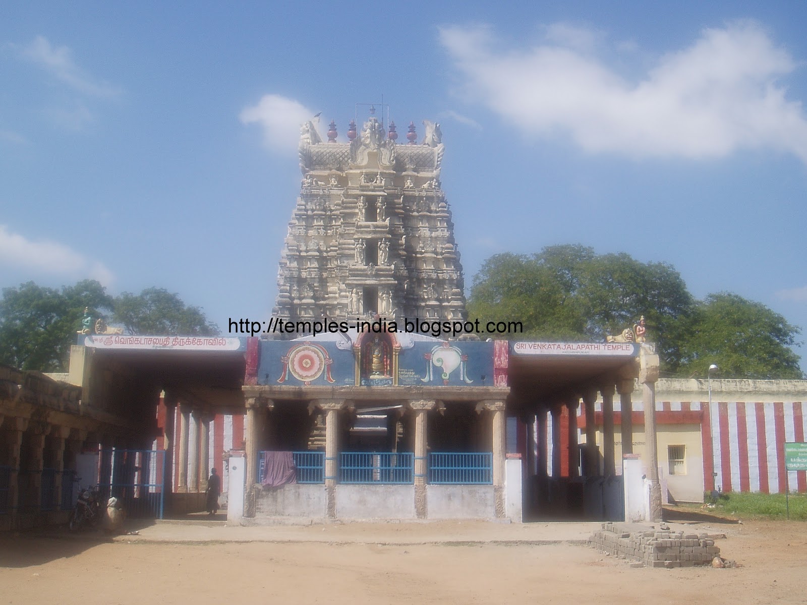Temples of India: Sri Venkateshwara perumal temple, Krishnapuram ...