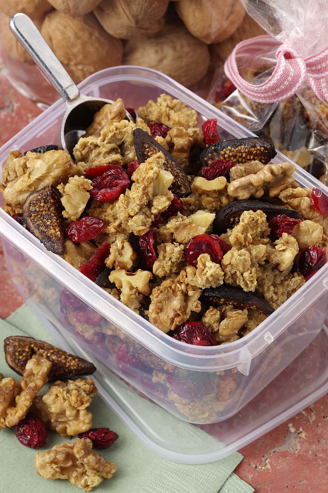 Silicon Valley Fitness: Walnut Cluster Snack - fiber, protein, carbs in ...