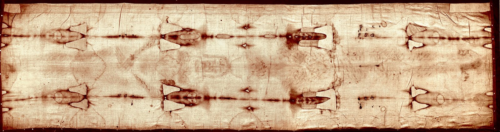 Medieval News: Shroud of Turin goes on display