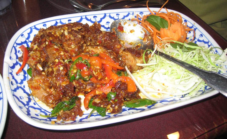 minxeats - recipes, recaps, and restaurant reviews: Thai Luang