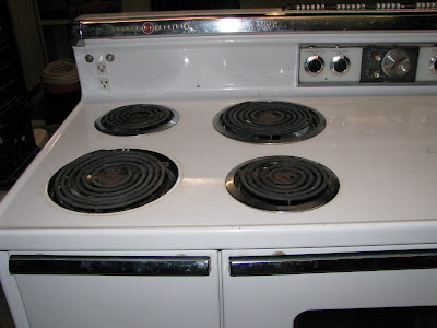 Vintage Log Cabin: 1952 General Electric 'Speed Cooking' 40" range