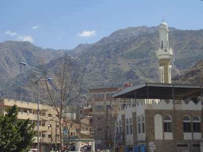 Sights while passing through Taiz
