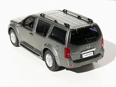 MiniAutoHobby: Nissan Pathfinder