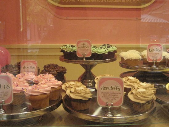 A CuP oF VaNilLa: Cute CupCake Stores~