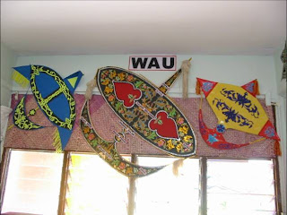 pendidikan seni visual: Seni Kraf Wau - Khazanah Tradisional Negara