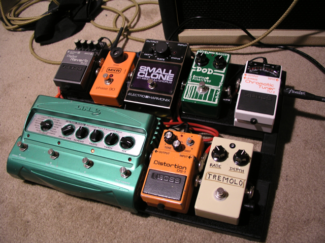 Overdosed With Love: Stomp Box against Multi-effects