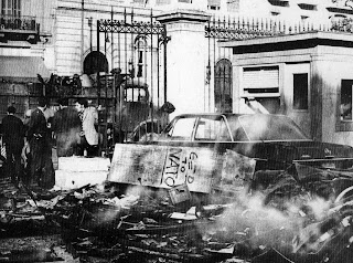 ΑΡΙΣΤΕΡΑ ΣΤΗ ΜΠΛΟΓΚOΣΦΑΙΡΑ: 17 ΝΟΕΜΒΡΗ 1973 ΦΩΤΟΓΡΑΦΙΕΣ