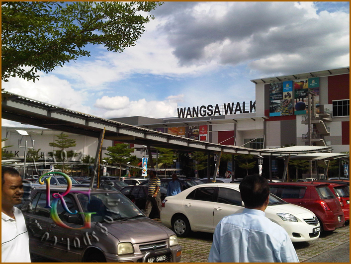 Aktiviti boling di Wangsa Walk ~ Gee Zhulian
