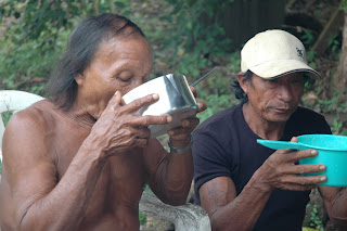 Chez les Wayanas: C'est la fête