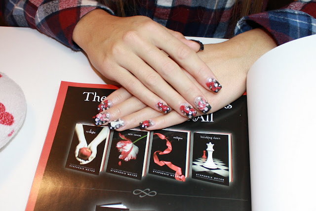 Mandy's Mind: Awesome Twilight Themed Nails