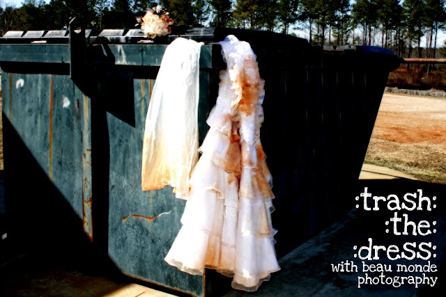 Beau Monde Blog: { t r a s h :: t h e :: d r e s s } [ t o d a y ] { ♥ }