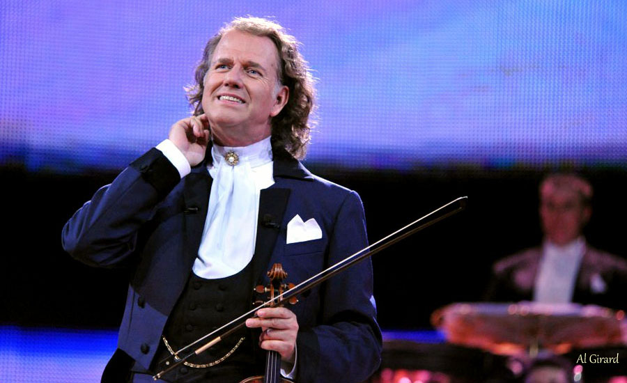 ANDRE RIEU FAN SITE THE HARMONY PARLOR: Video of André Rieu's Dress ...