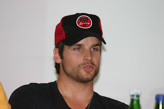 Fitties: Swiss Pop Singer: Patrick Nuo