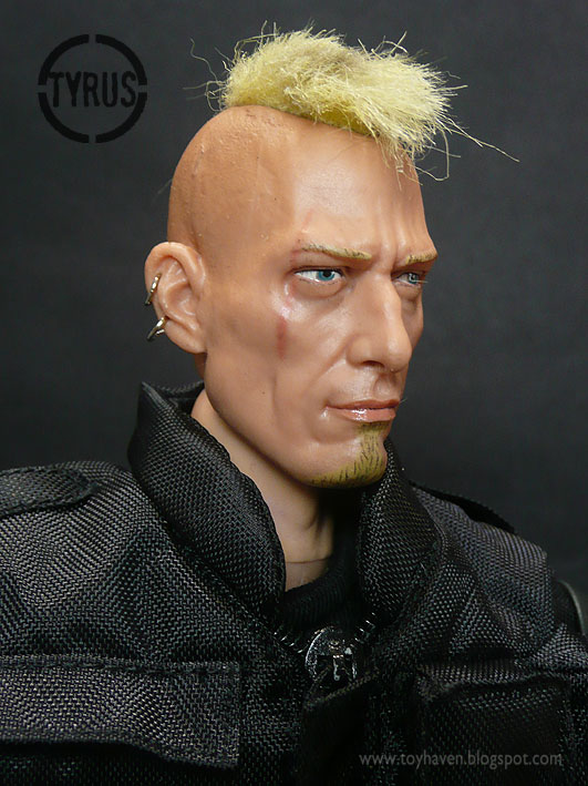 toyhaven: Triad Toys EBS Tyrus 12-Inch Figure