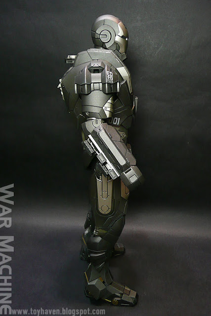 toyhaven: Hot Toys War Machine Collectible Figure REVIEW 1