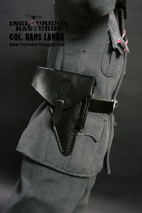 toyhaven: Hot Toys Colonel Hans Landa from "Inglourious Basterds" REVIEW II