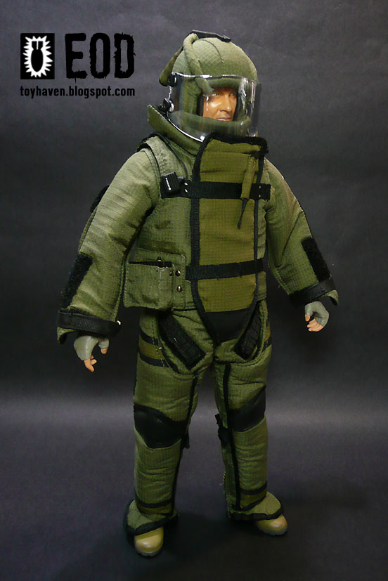 toyhaven: Dragon EOD "William" in full bomb suit REVIEW III