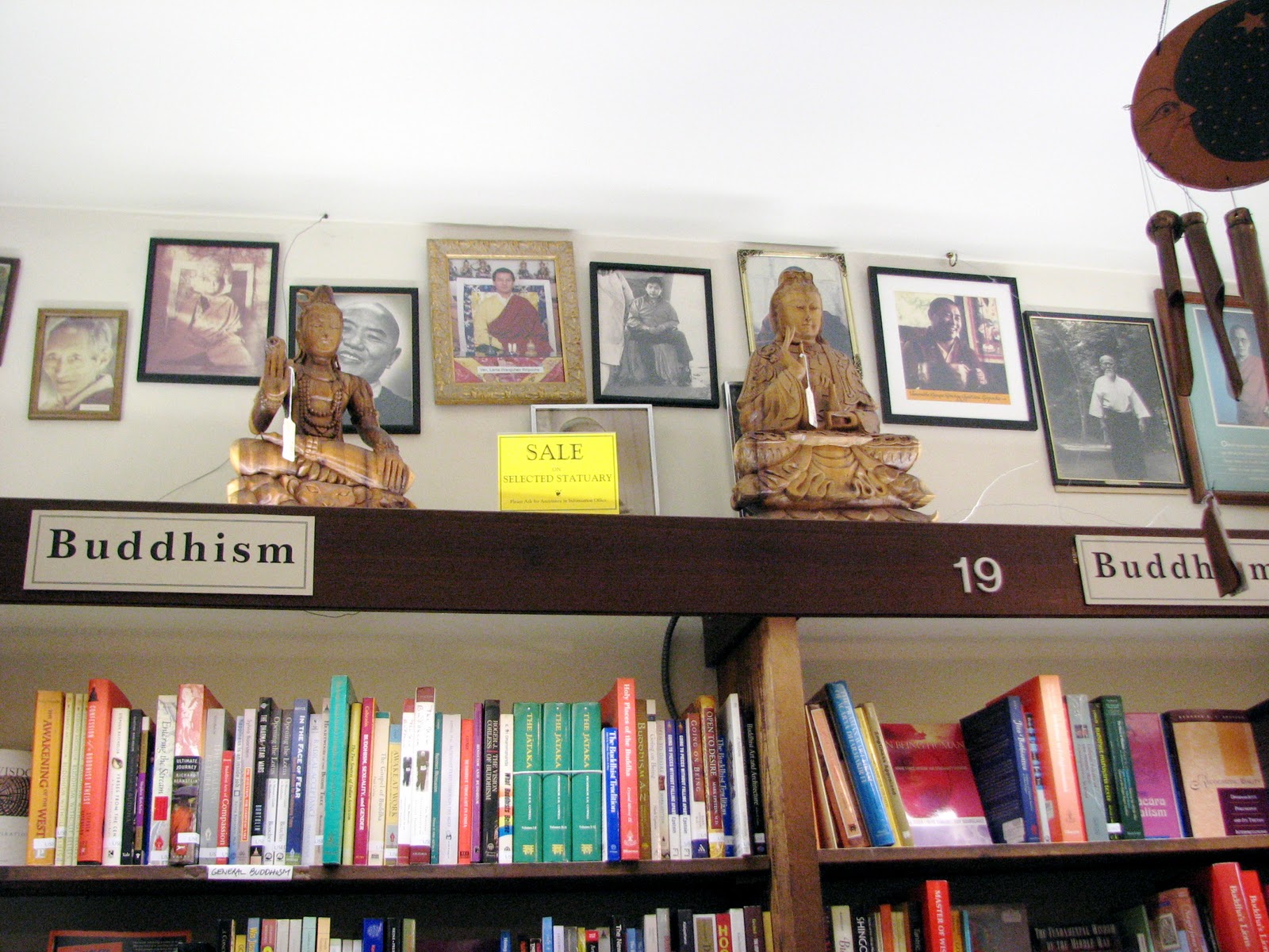 The Chronicles of Fashion: The Bodhi Tree Bookstore