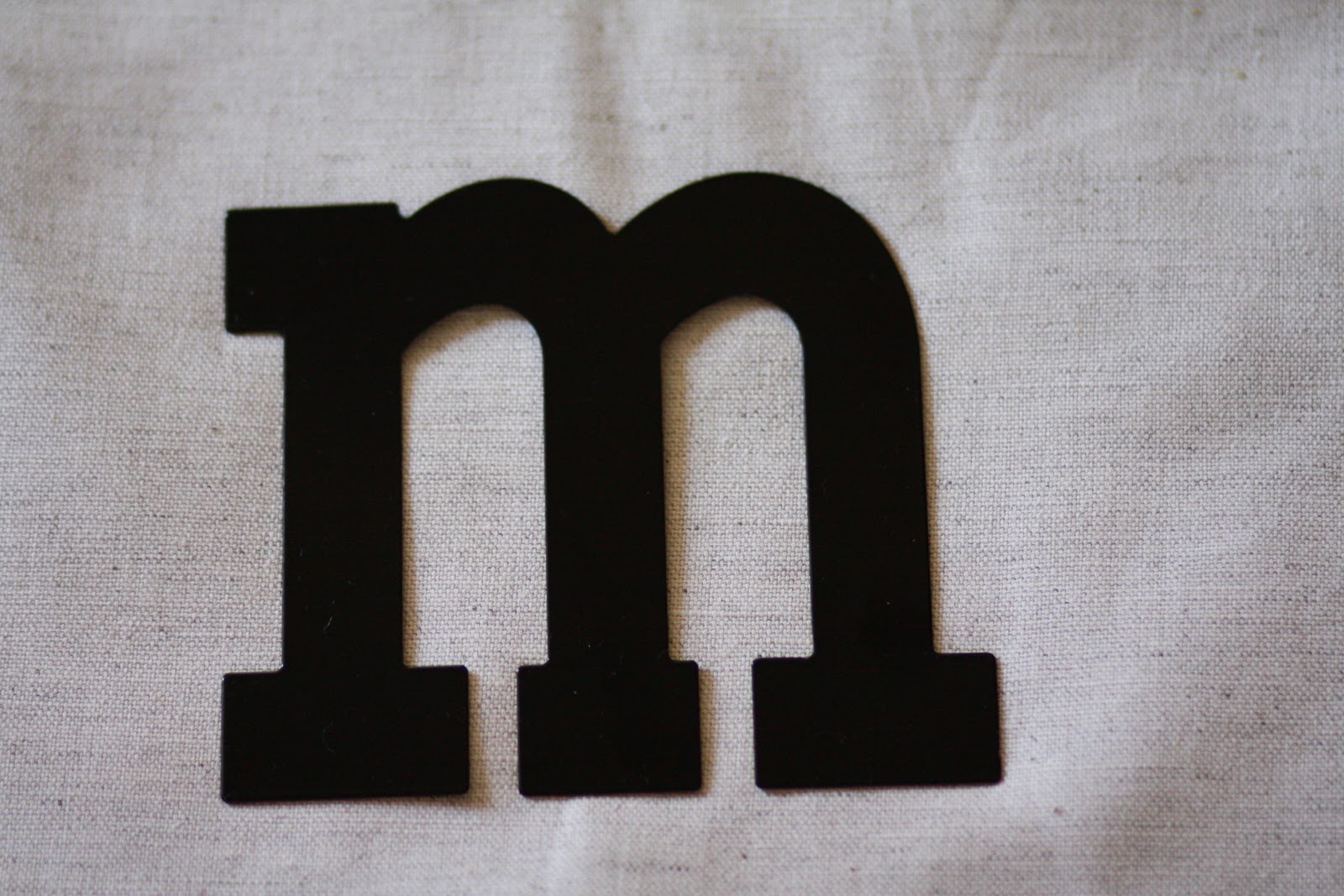 .4leafClever: Lace Letter M