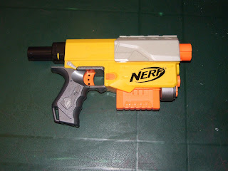 Codex Imperialis: Finished Bolt Pistol Build