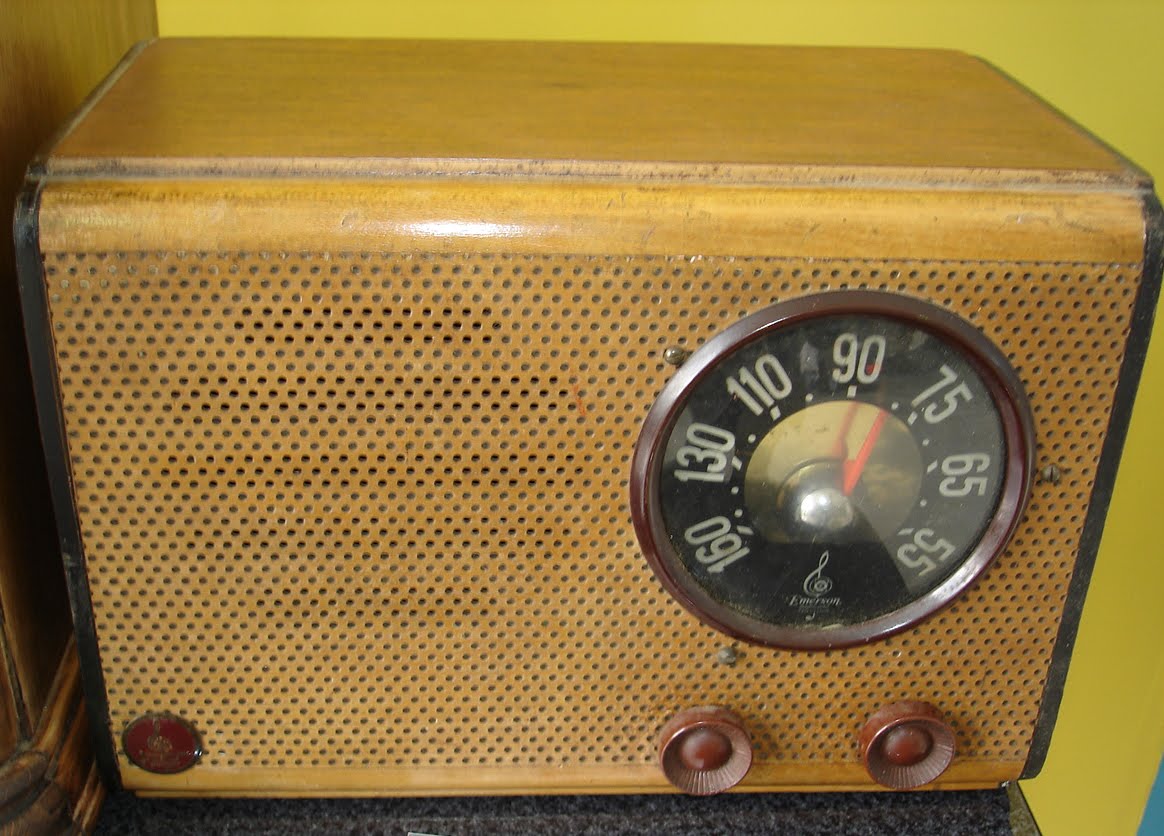 La Radio a traves del tiempo: RADIO EMERSON MODELO 503
